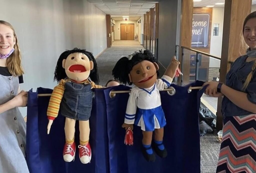 Puppet Ministry – Blackhawk FYI